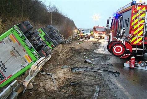 Nie Yje Trzech M Odych Mieszka C W Wielkopolski Zgin Li W Tragicznym Wypadku Wielkopolska