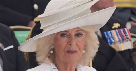Queen Camilla In Awkward Moment As First Lady Tries To Hold Her Hand At