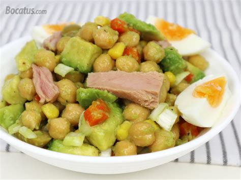 Ensalada De Garbanzos Con Aguacate Bocatus