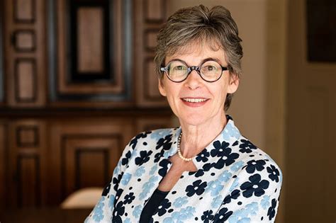 Hé Notaris Anita Van De Goor Van Secretaresse Tot Notaris De Kers