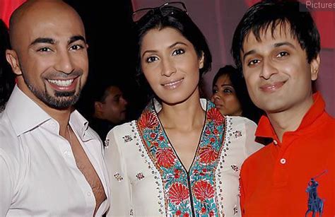 Hassan Sheheryar Yasin Hsy Biography Great Fashion Designer