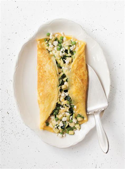 Omelette aux courgettes aux petits pois et à la feta RICARDO