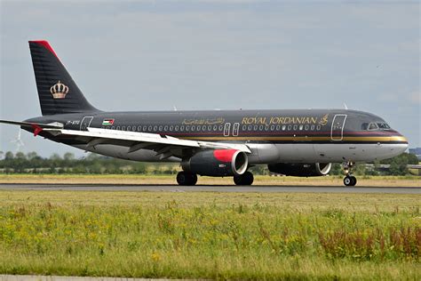 Royal Jordanian Airlines = Airbus A-320-232 = JY-AYU = 512… | Flickr