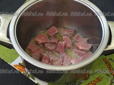 Говядина, тушеная с картошкой в кастрюле: 8 фото в рецепте