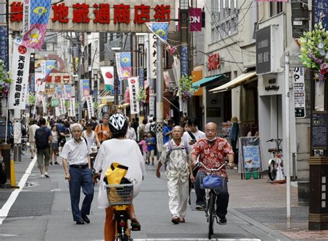 VEĆINA SU ŽENE Japan dostigao rekordni broj osoba starijih od 100
