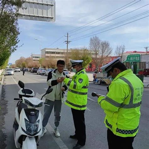 “五一”期间全县道路交通畅通有序阿克塞工作保安全