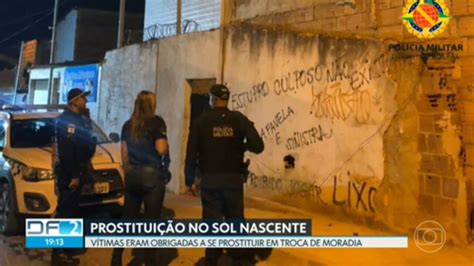 Vídeo PM resgata duas adolescentes e uma jovem que eram obrigadas a se