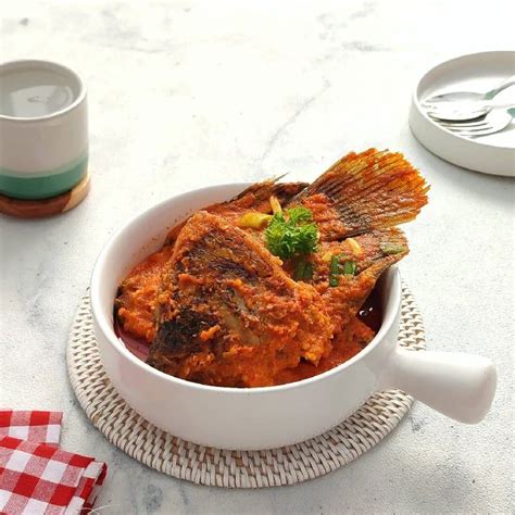 Resep Ikan Gurame Bumbu Merah Santan Sederhana Rumahan Di Yummy App