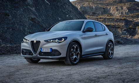Alfa Romeo 2025 Zwiastun Przepowiadający Przyszłość Marki