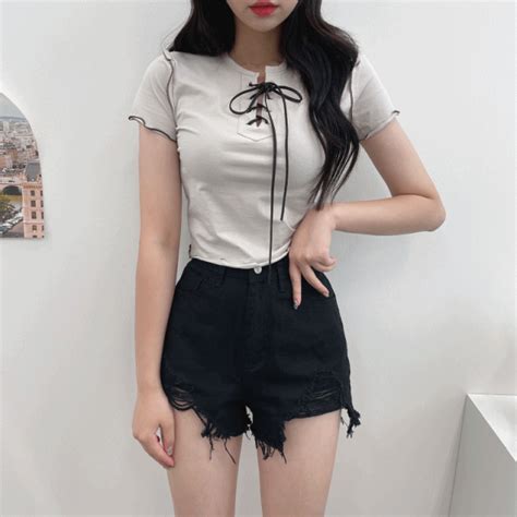 미니미 코르셋 배색 물결 크롭 슬림핏 반팔 티셔츠 츄블랑 에이블리