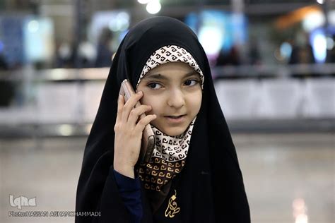 بازگشت حنانه خلفی از مسابقات حفظ قرآن امارات به میهن