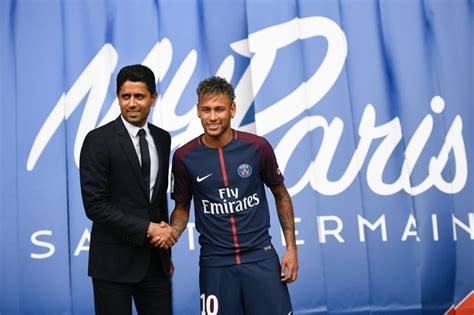 Fotos Apresentação De Neymar No Paris Saint Germain 04082017 Uol