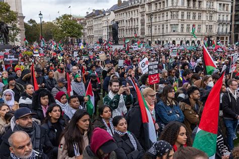 Pro Palestinian Protesters Promise To Avoid Cenotaph On Remembrance Day Mass March