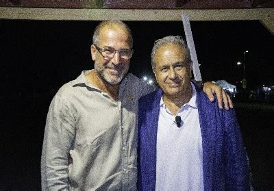 Il Giornalista Paolo Di Giannantonio Presenta La Mostra Protagonisti