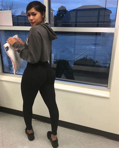 Full Package 📦📭 Lol My Face Is Saying Comment 👇🏽 Brittanycampbelle Brittany