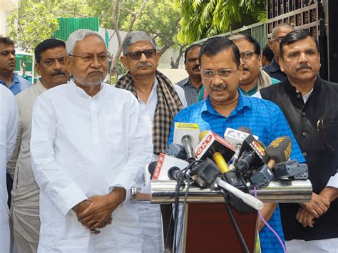 To Unite Oppn In Aap Vs Centre Nitish Kumar Meets Kejriwal