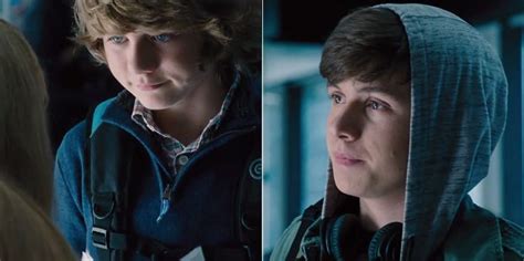Jurassic World 2015 Trailer Still Zack Nick Robinson And Gray Ty