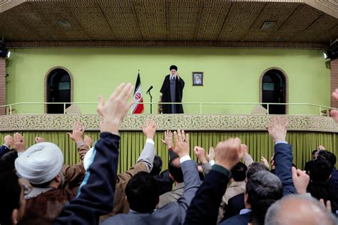 بیت شعری که رهبر معظم انقلاب در دیدار شاعران خواندندفیلم ایسنا