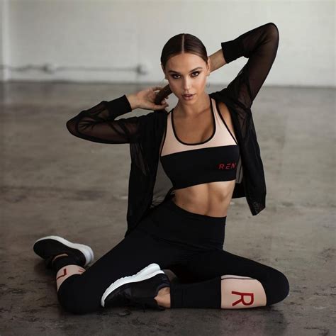 Alexis Ren Sexy 14 Photos Videos GIFs TheFappening
