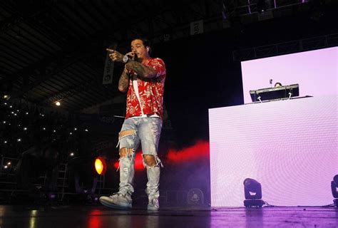 Abarrota J Balvin Fiestas De Octubre Grupo Milenio