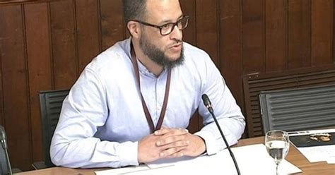 ترحيل مغربي من إسبانيا بتهمة أنّه مرجع للسلفية