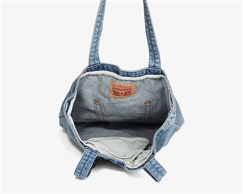 The Levis® Back Pocket Tote