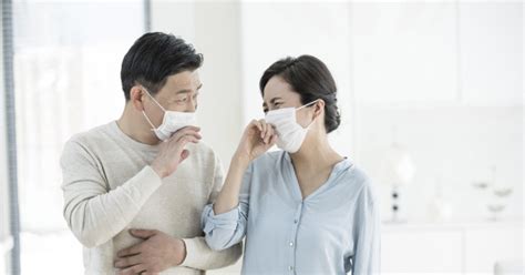 마스크 장시간 착용시 입 속 세균 번식 용이