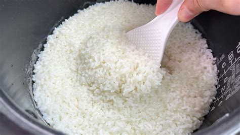 밥을 지을 때 물만 넣는 것은 실수입니다 한스푼이면 살이 빠지며 윤기가 흐르는 남들에게 말하지 않는 비밀을 알려드리겠습니다