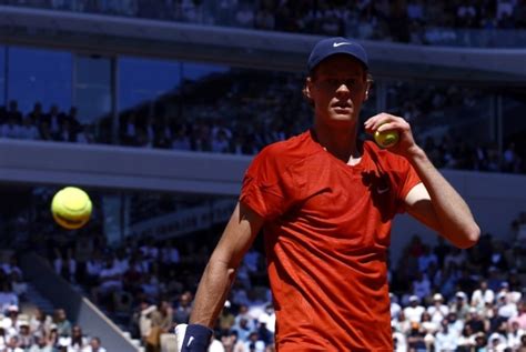 Синер го победи Хуркач во финалето на турнирот во Хале Независен Весник