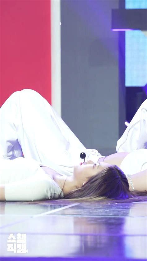 Le Sserafim Kim Garam Fearless 르세라핌 김가람 피어레스 Show Champion Ep