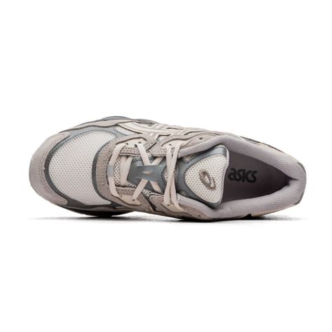 Trainers ASICS Gel-Nyc Beige - Fútbol Emotion