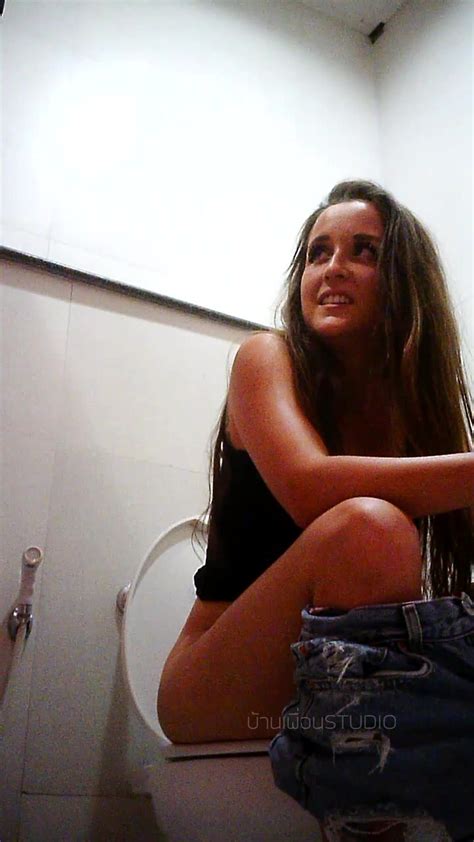 Drunk Girl On Toilet Video 5