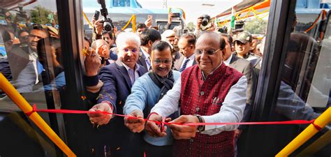 सौगातः दिल्ली में बस का सफर हुआ और आसान 500 और नई इलेक्ट्रिक बसें