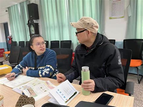 专家引领强队伍 竹园课堂提质量——开福区教育科学研究中心到新竹小学调研指导 华声湘播