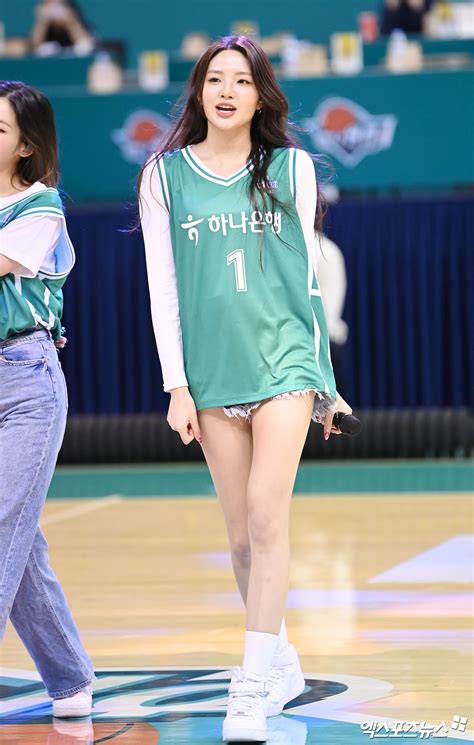 트라이비 켈리 우월한 비율 엑s Hd포토