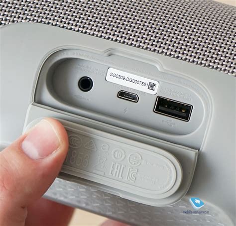 Mobile-review.com Обзор аудиоустройства JBL Charge 3