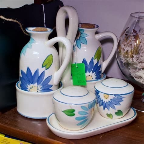 6 Piece Blue Flower Set