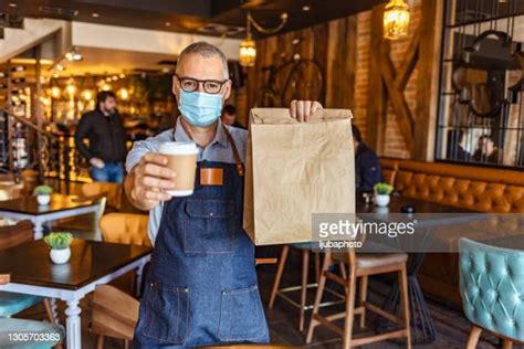 Single Use Mask Photos And Premium High Res Pictures Getty Images