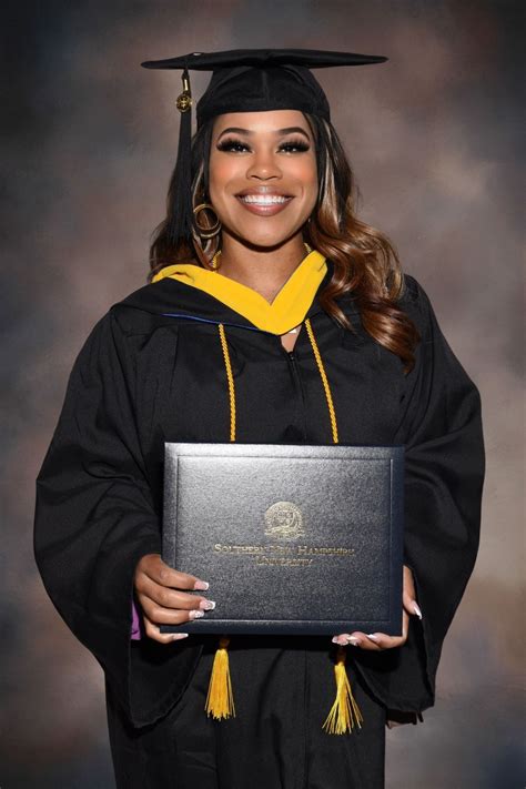 Im Essance Sergent Spikes The Founder Of Toprankcv Dedicated To Helping Professionals Elevate