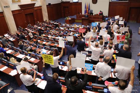 Parliament Starts Debate On Draft Negotiating Framework Report