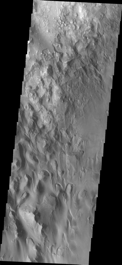 Juventae Chasma