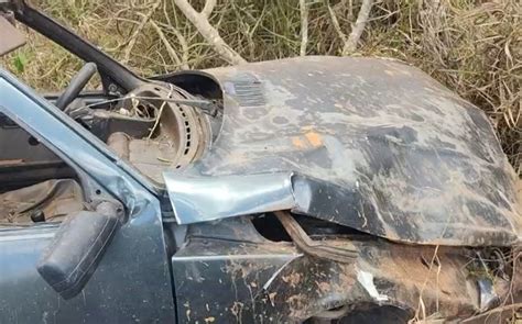 Homem Morre Após Veículo Capotar Em Rodovia No Interior Da Ba Bahia G1