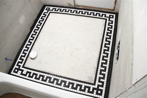 Bathroom Floor Tile Patterns With Border Floor Roma