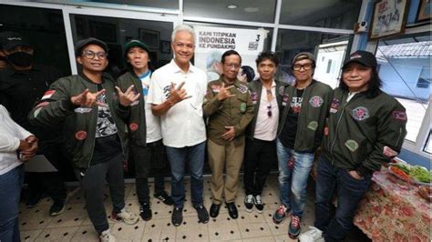 Pakai Jaket Top Gan Produk Bandung, Slank Nyatakan Sikap Dukung Ganjar-Mahfud - Tribunjabar.id