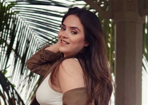 Sidney Dark Revealing Her Bio Age Height Figure And Net Worth