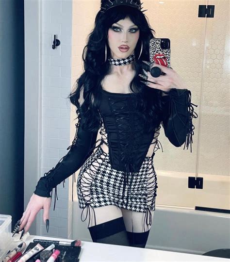 Sissy Drag 2 By Messageme001 On Deviantart