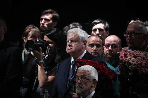 Прощание с Дарьей Дугиной в Москве Фоторепортаж — РБК