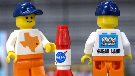 Tour Bricks And Minifigs Lego Store In Sugar Land Texas Brick Finds