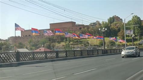 ՀՀ և ԱՄՆ դրոշները՝ Հաղթանակի կամրջին Youtube