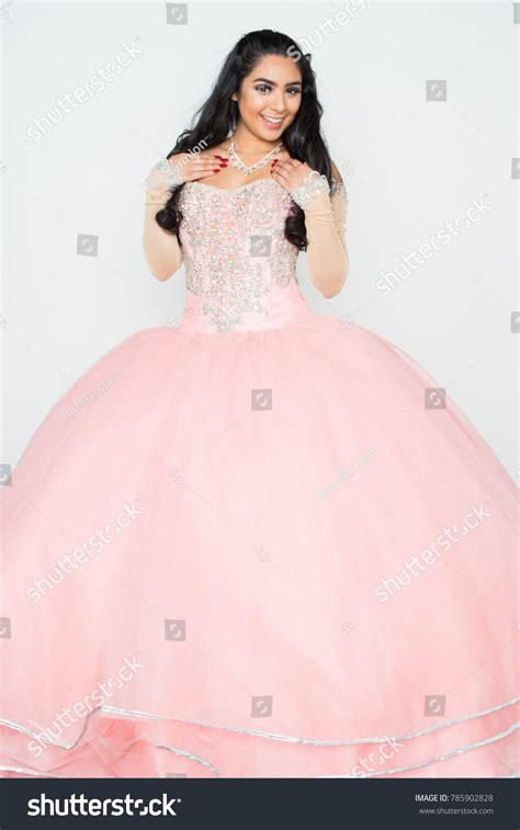 댄스복을 입은 십대 소녀 스톡 사진 785902828 Shutterstock